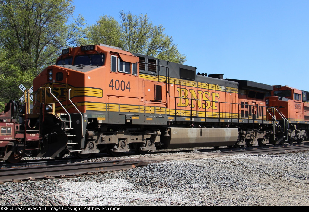 BNSF 4004